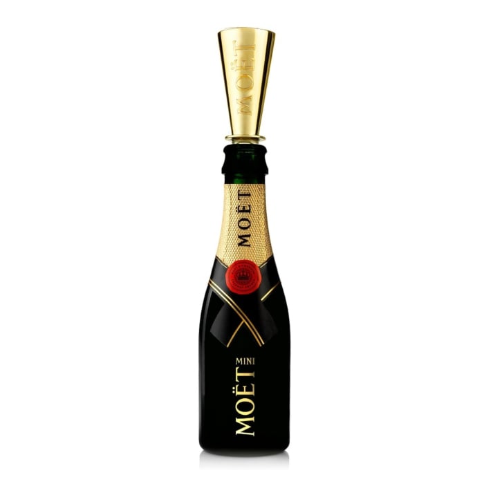 Mini 20cl Moet Champagne with Moet Branded Sippers